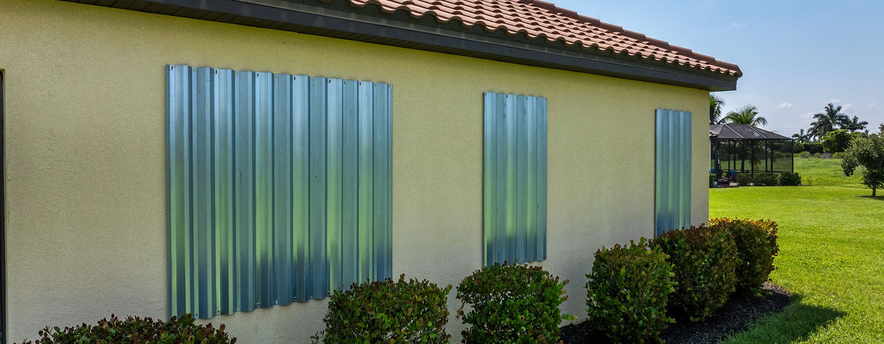 Clear hurricane shutters | Stabilit America